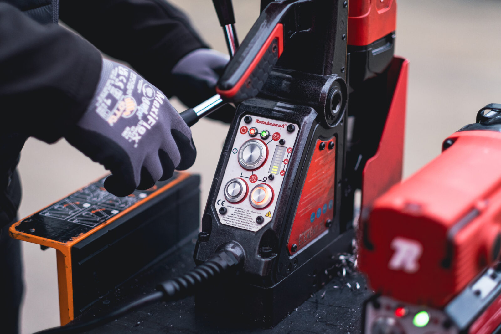 12 Easy Ways To Efficiently Cut Metals - Rotabroach